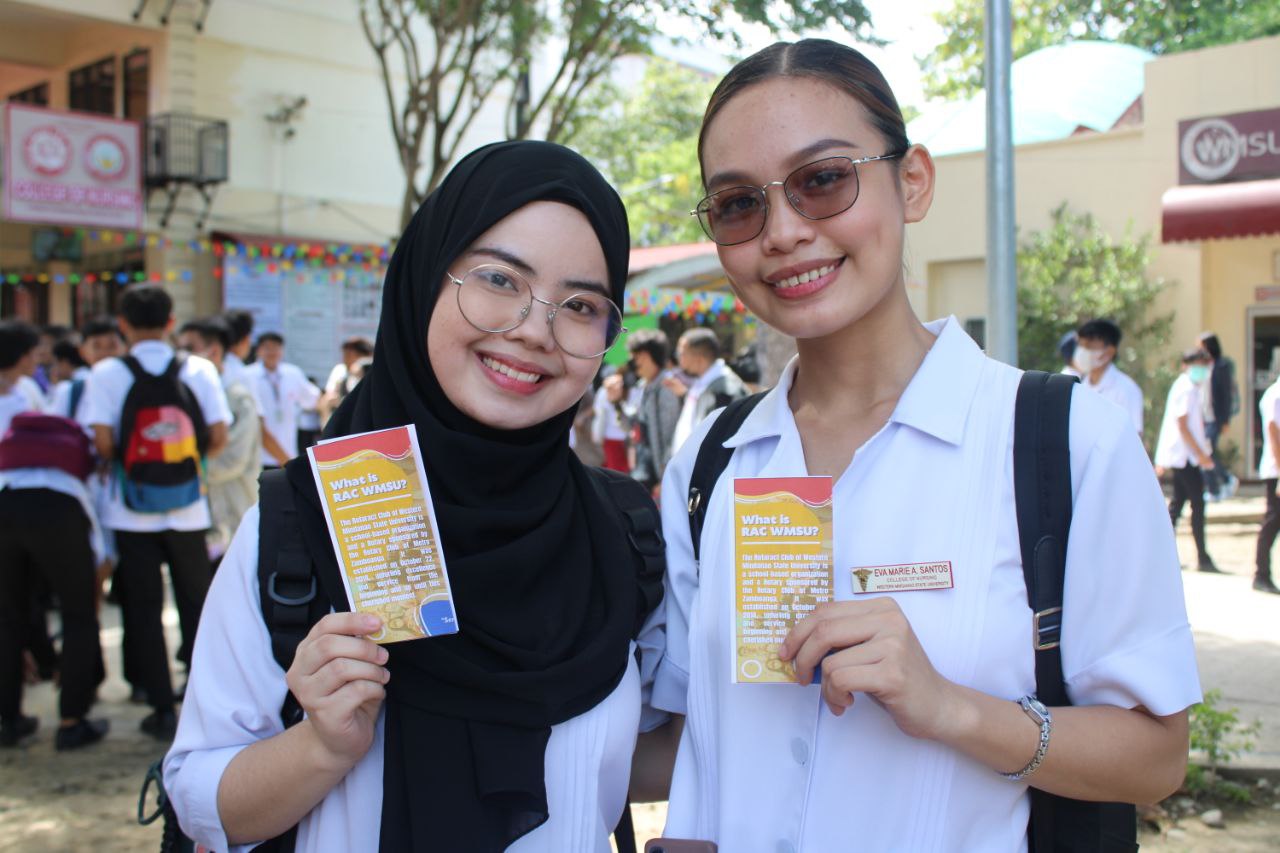 In Every Crowd, a Rotaractor is Present – Rotaract Philippines